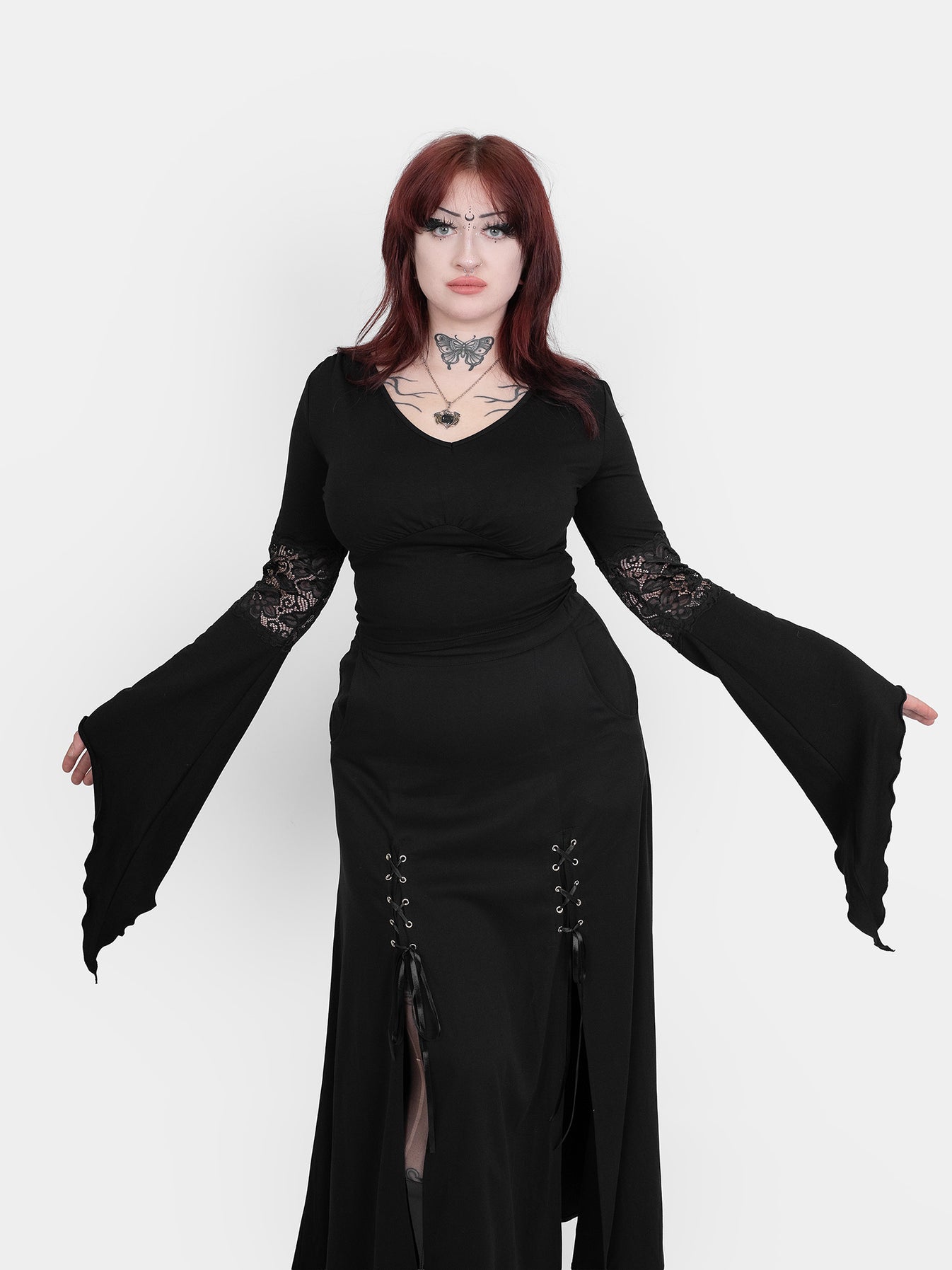 Bluzka z szerokimi rękawami i koronką Morgana | SKYDANCE – SKYDANCE.PL